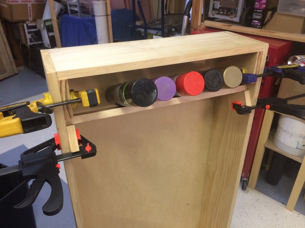 Quick storage rack for spray paint cans | Tinkerings