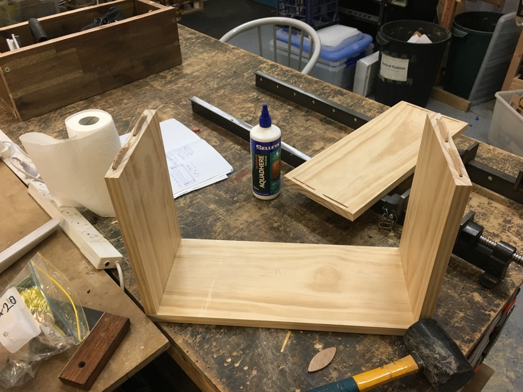 Making the ‘Ultimate’ Pochade Boxes | Tinkerings